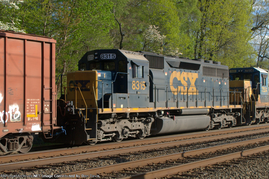 CSX SD40-2 8315 trails on Q301-06